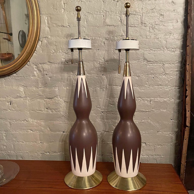 Mid-Century Modern Hourglass Table Lamps by Gerald Thurston For Sale at ...