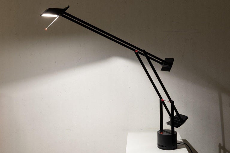 Mid-Century Modern Italain Artemide Tizio Table Lamp For Sale at 1stDibs