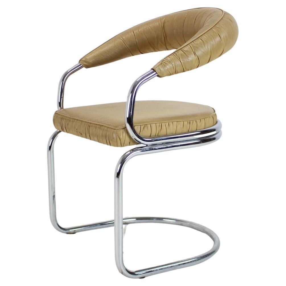 Vintage 1970s Oak Lawyer's Chair, "Turn of the Century" Style at ...