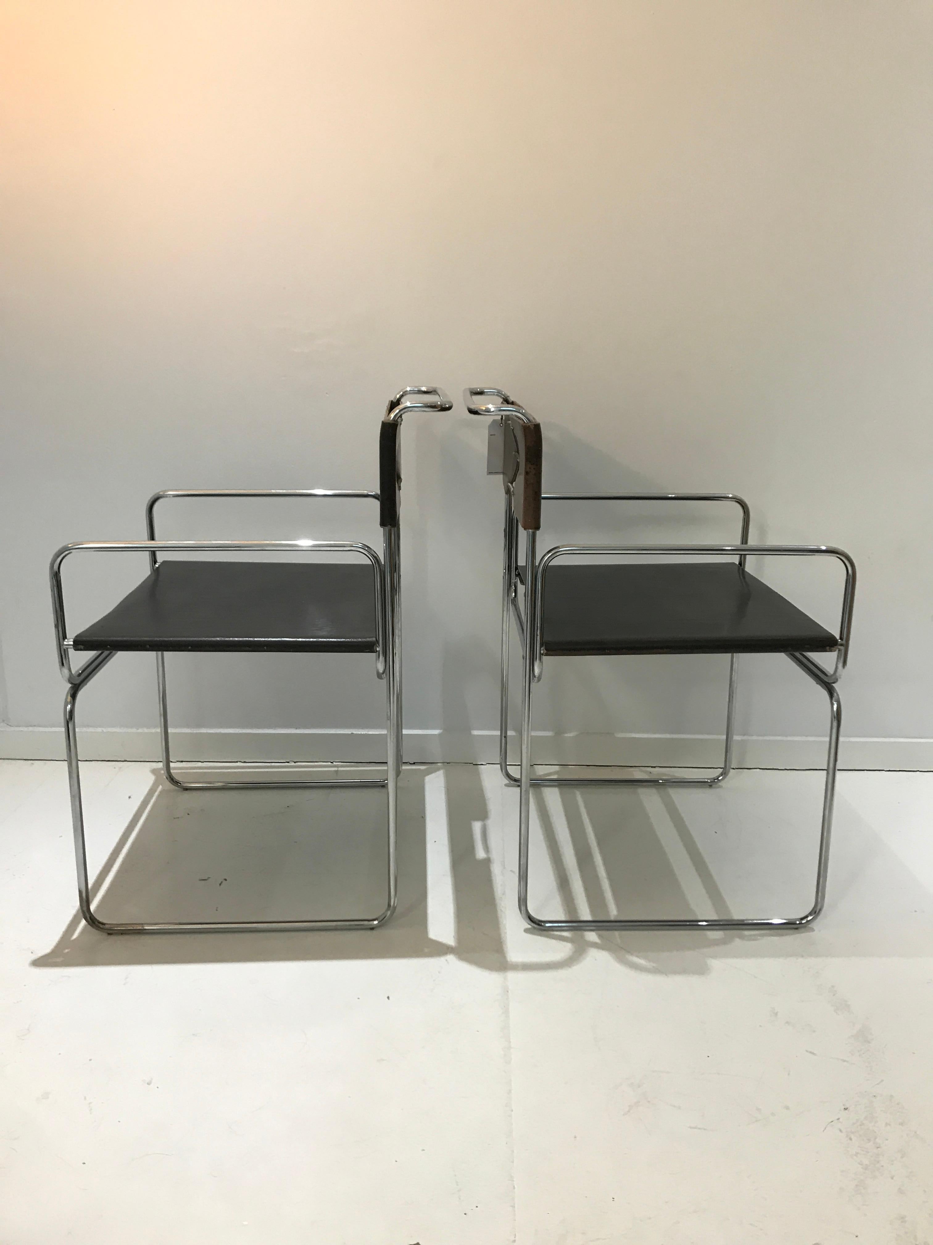 Mid-Century Modern Italian leather chairs by Giovanni Carini for ...