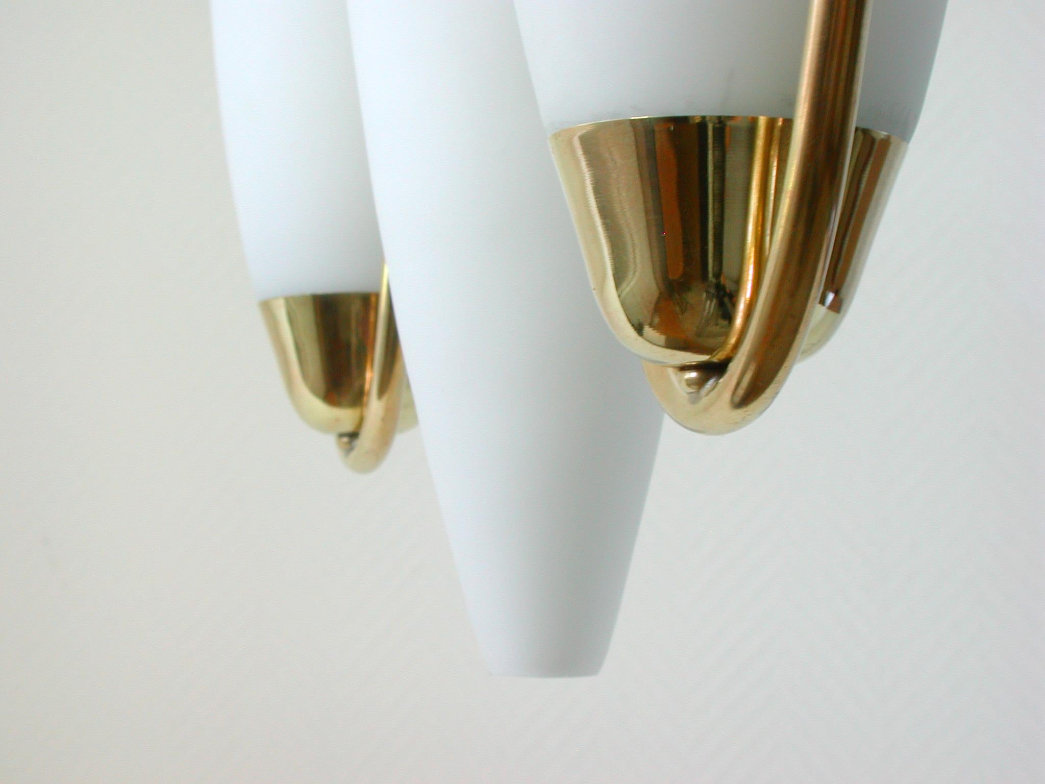 Mid-Century Modern Italian Satinated Glass and Brass Pendant Chandelier ...