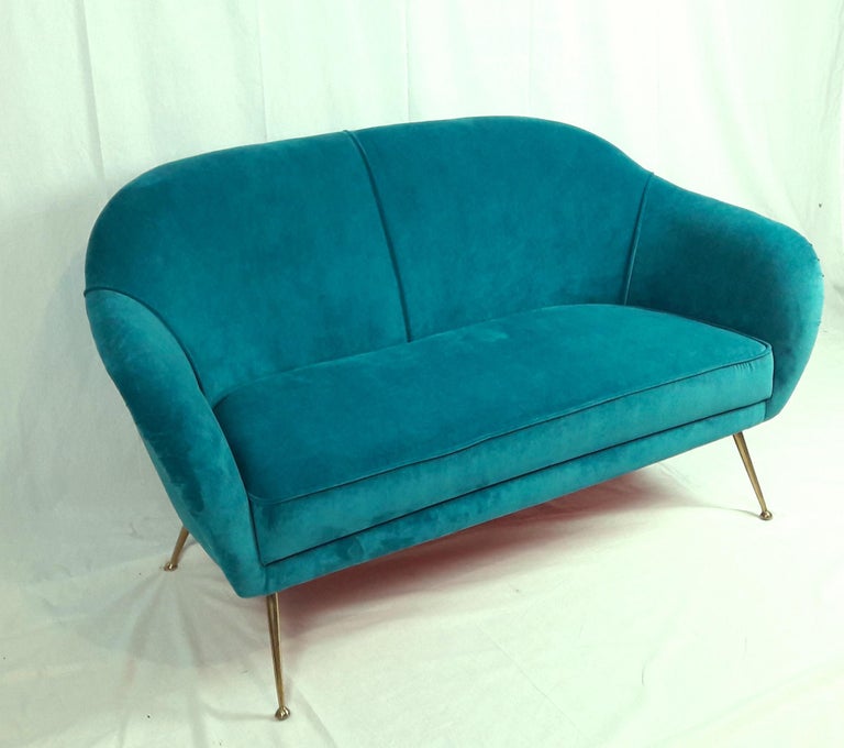 Mid-Century Modern Italian Turquoise Velvet Sofa, 1950s For Sale at 1stDibs