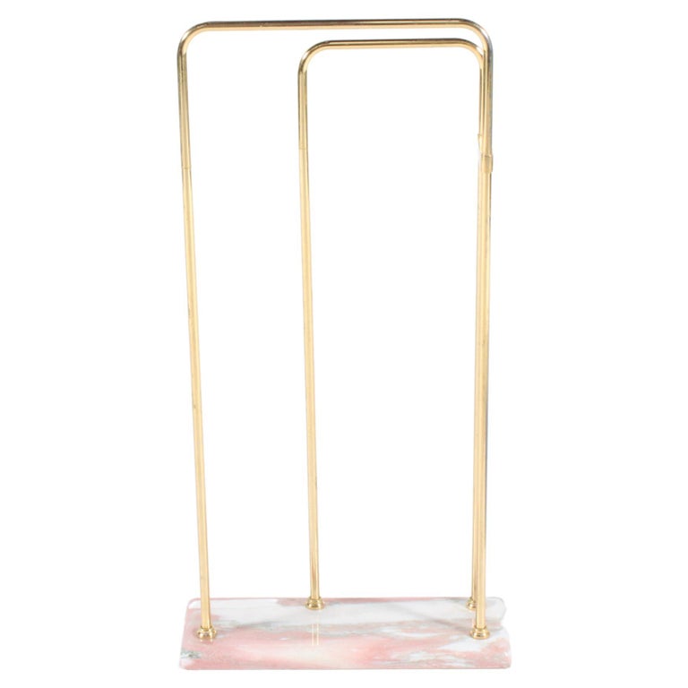 Mid Century Modern Italian Valet, Clothes / Towel Stand For Sale at 1stDibs