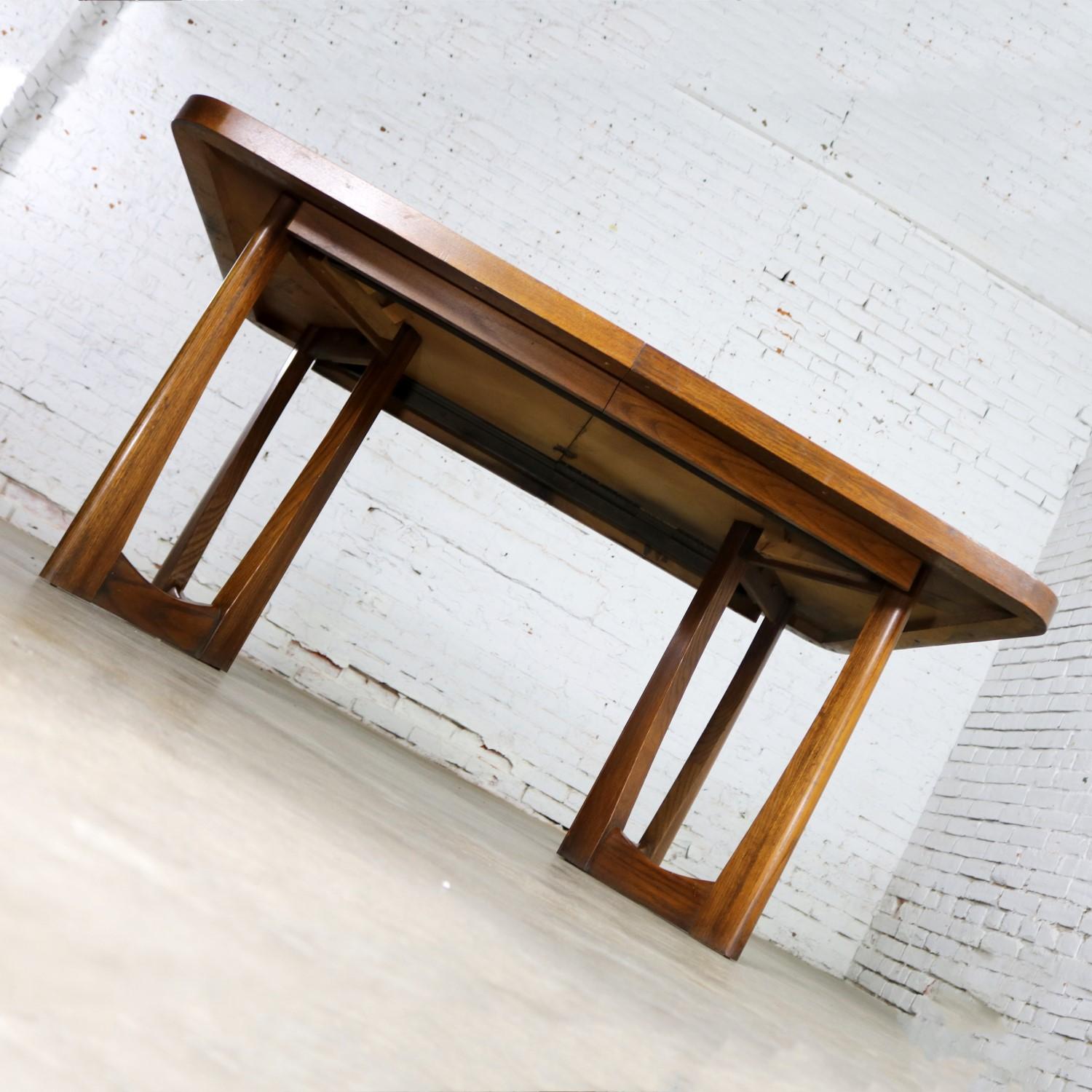 Mid-Century Modern Lane Alta Vista Oak Expanding Dining Table at 1stDibs