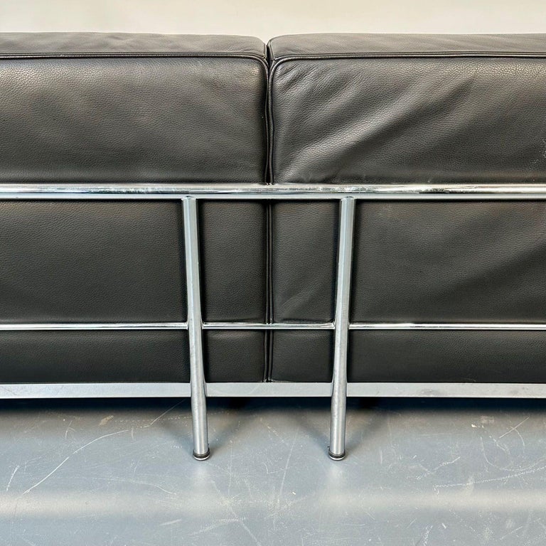 Mid-Century Modern LC2 Sofa by Le Corbusier, Black Leather, Two Seater ...