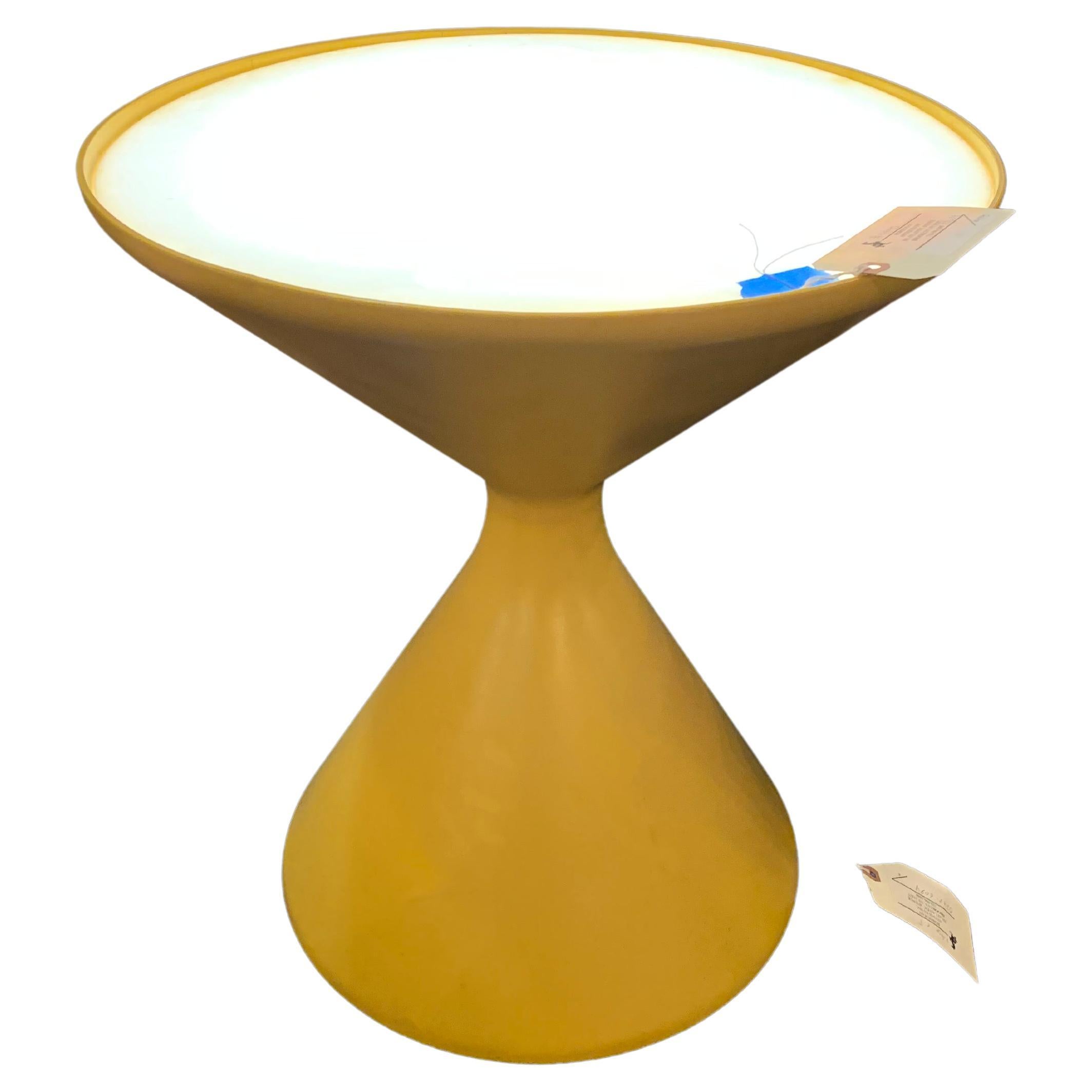 Mid-Century Modern Light Table For Sale at 1stDibs