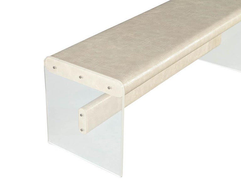 Mid-Century Modern Lucite Bench For Sale at 1stDibs