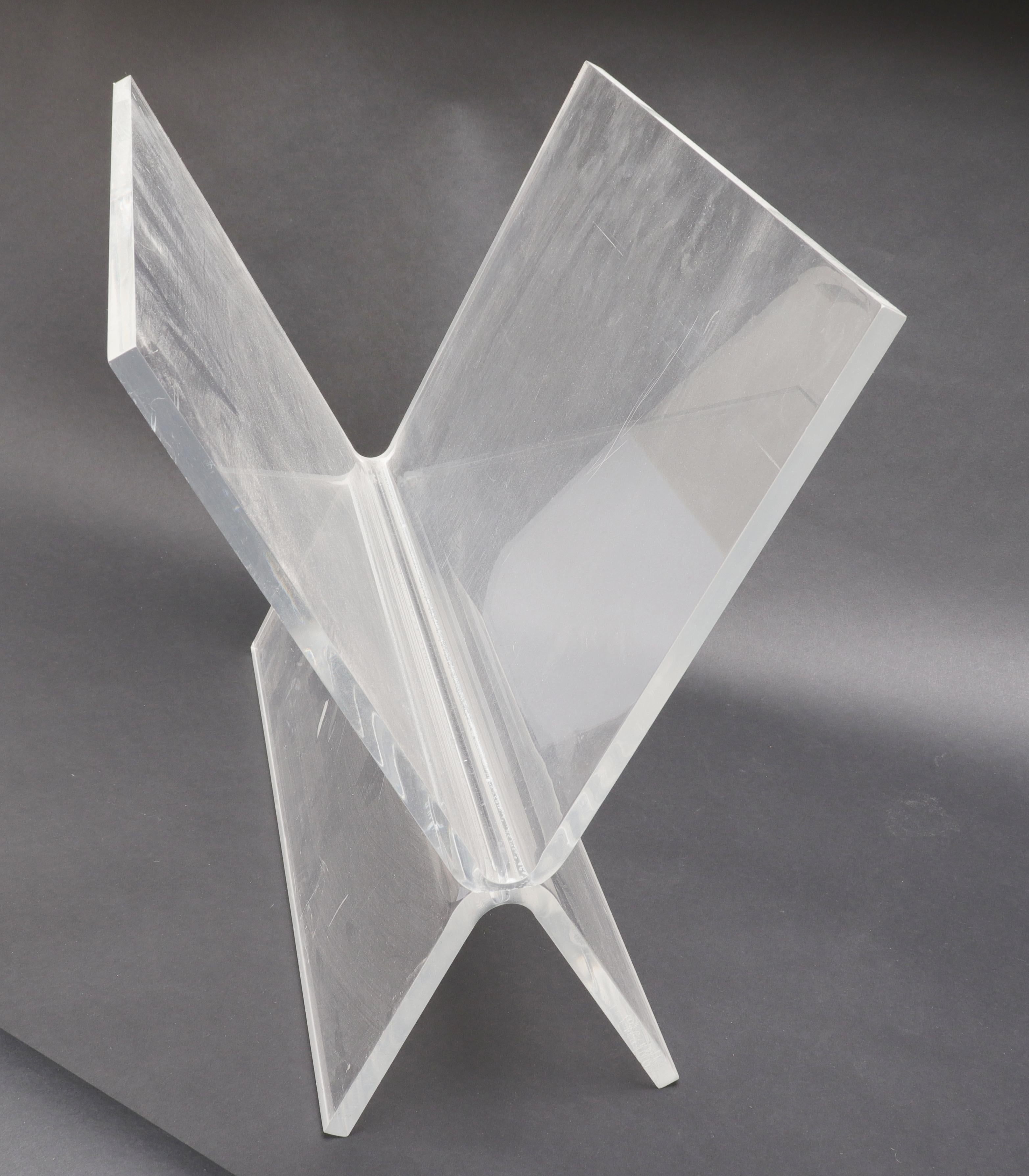 Mid-Century Modern Lucite Magazine Rack For Sale at 1stDibs