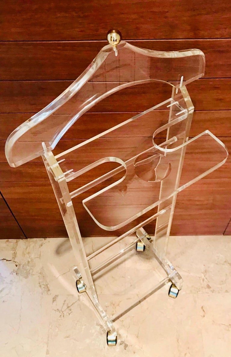 Mid-Century Modern Lucite Valet Stand Dressboy with Wheels For Sale at ...