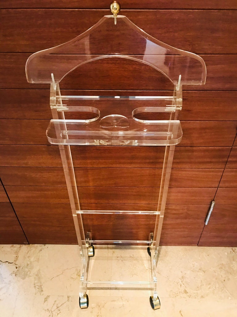 Mid-Century Modern Lucite Valet Stand Dressboy with Wheels For Sale at ...