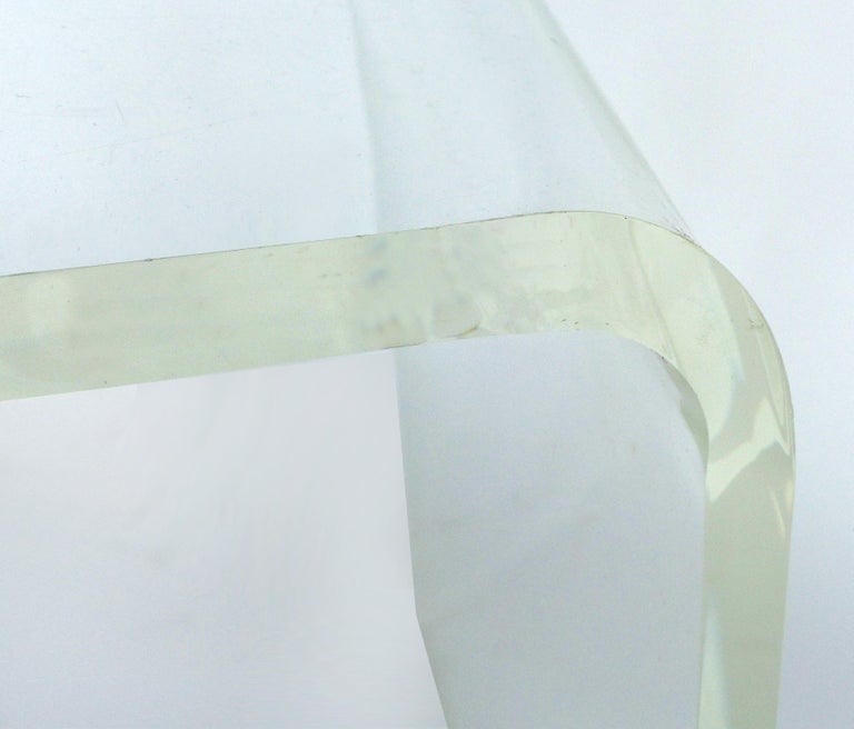 Mid-Century Modern Lucite Waterfall Side Table For Sale at 1stDibs