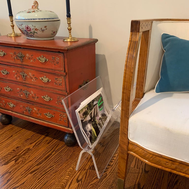 Mid-Century Modern Magazine Rack In Thick Lucite at 1stDibs