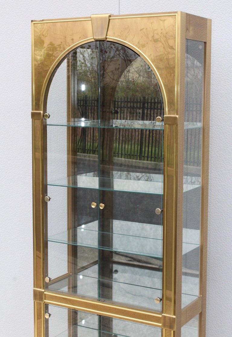 Mid-Century Modern Mastercraft Brass Vitrine at 1stDibs