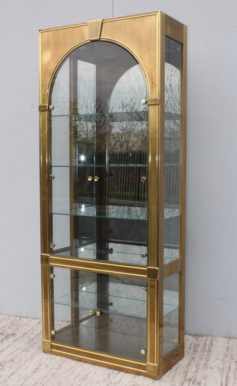 Mid-Century Modern Mastercraft Brass Vitrine at 1stDibs