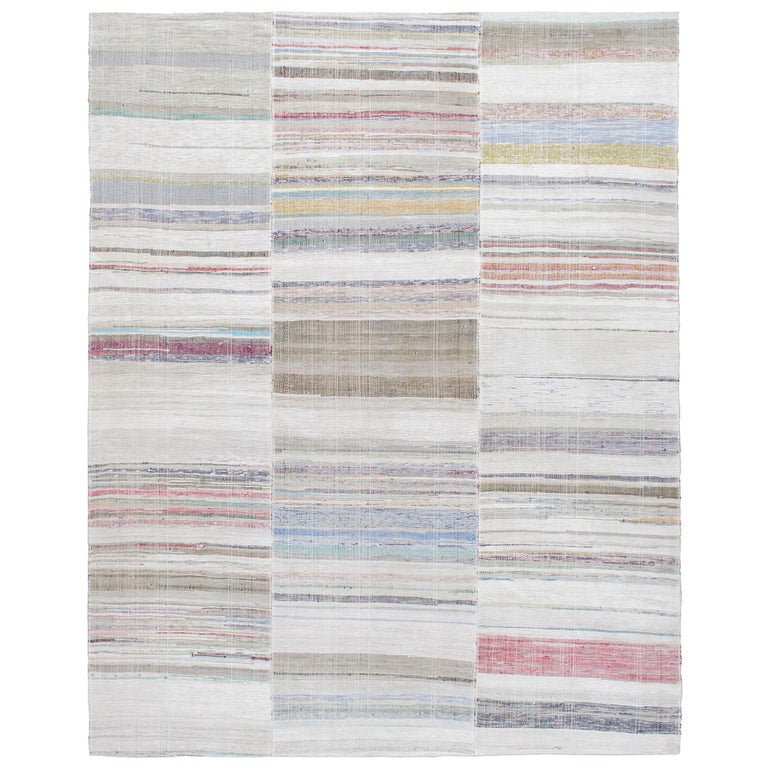 Mid-Century Modern Minimalist Flat-Weave Rug For Sale at 1stDibs