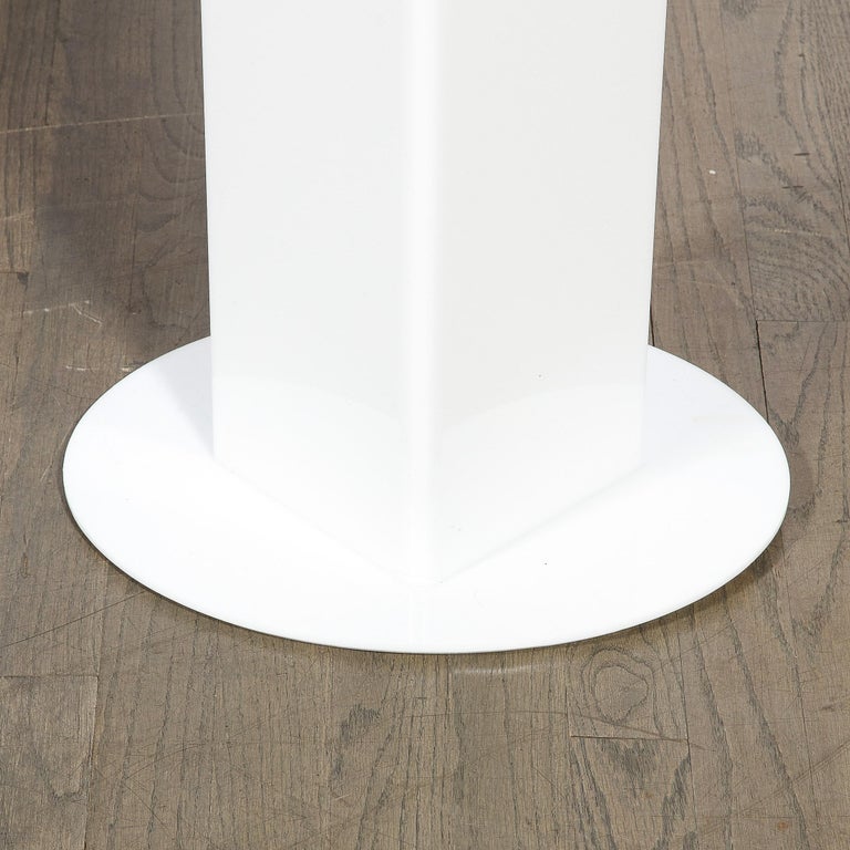 Mid-Century Modern Minimalist Geometric White Lucite Pedestal at 1stDibs