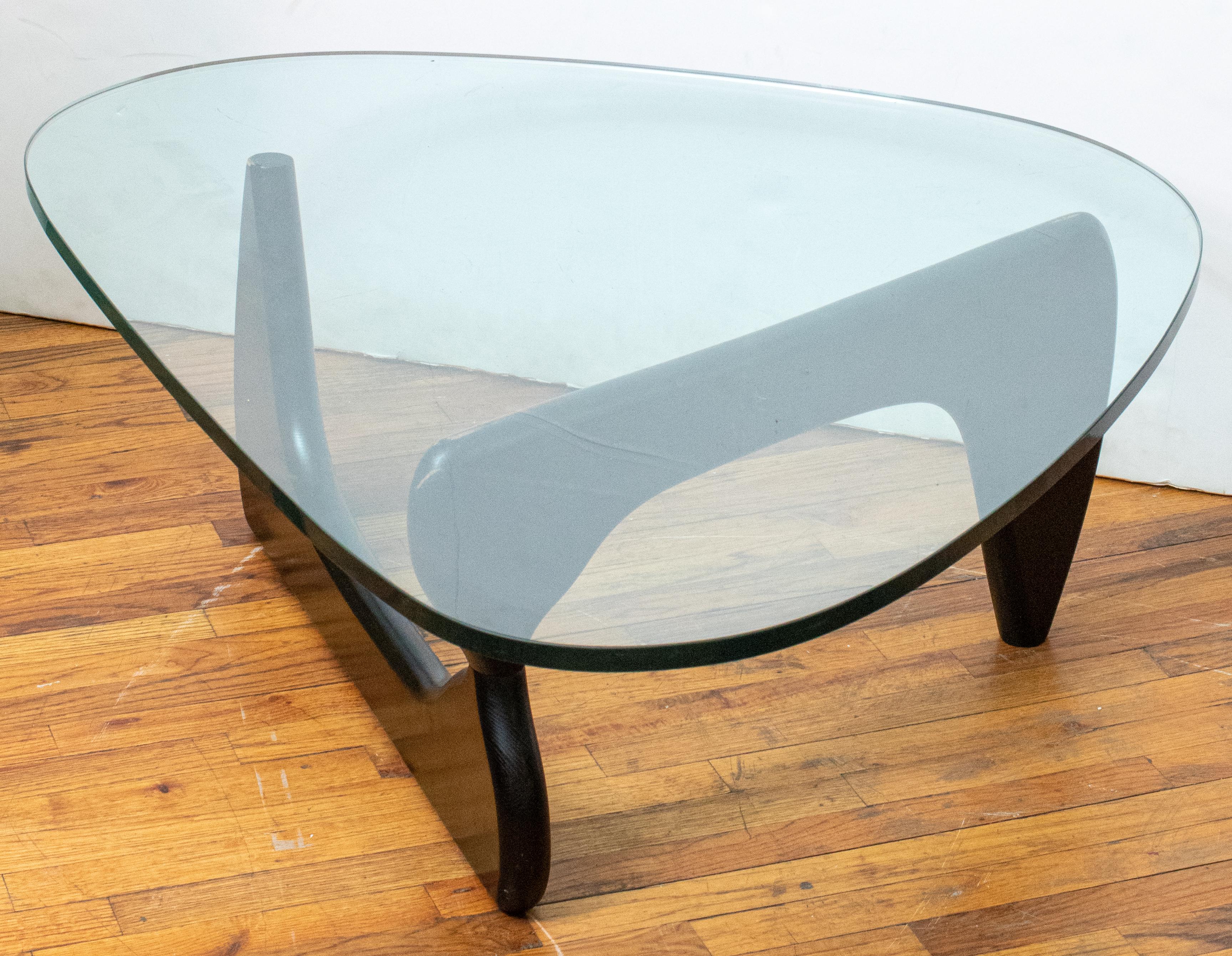 Mid-Century Modern Noguchi Style Coffee Table For Sale at 1stDibs