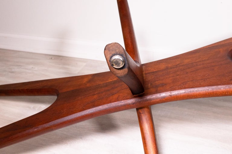 Mid-Century Modern Pearsall Jacks Oval Coffee Table at 1stDibs