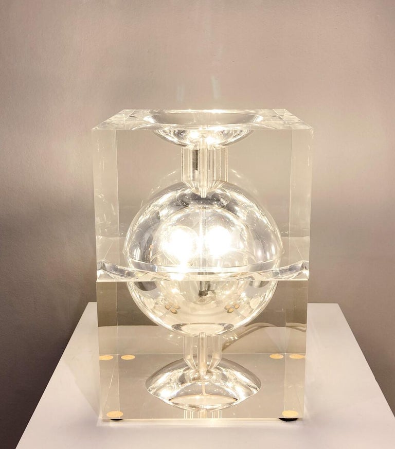 Mid-Century Modern Plexiglass Table Lamp, 1970s For Sale at 1stDibs