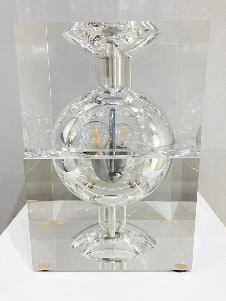 Mid-Century Modern Plexiglass Table Lamp, 1970s For Sale at 1stDibs