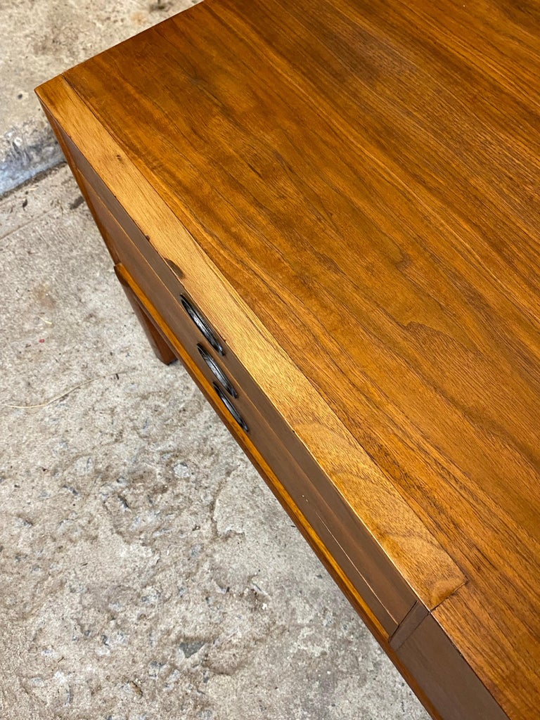 Mid-Century Modern Rectangular Walnut Coffee Table, Glenn of California For Sale at 1stDibs