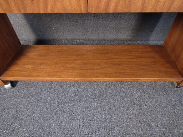 Mid-Century Modern Rolling Console Table by J.B. Van Sciver For Sale at ...