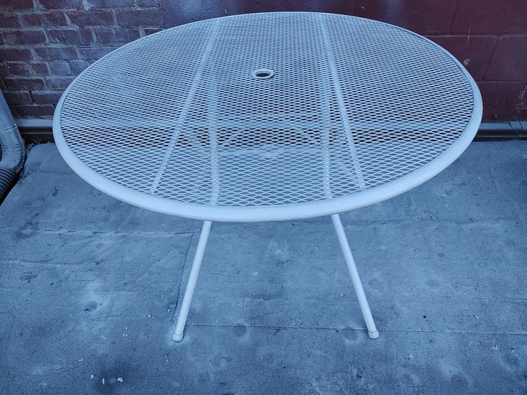 Mid Century Modern Round Foldup Mesh Top Table by Russell Woodard C1960 ...