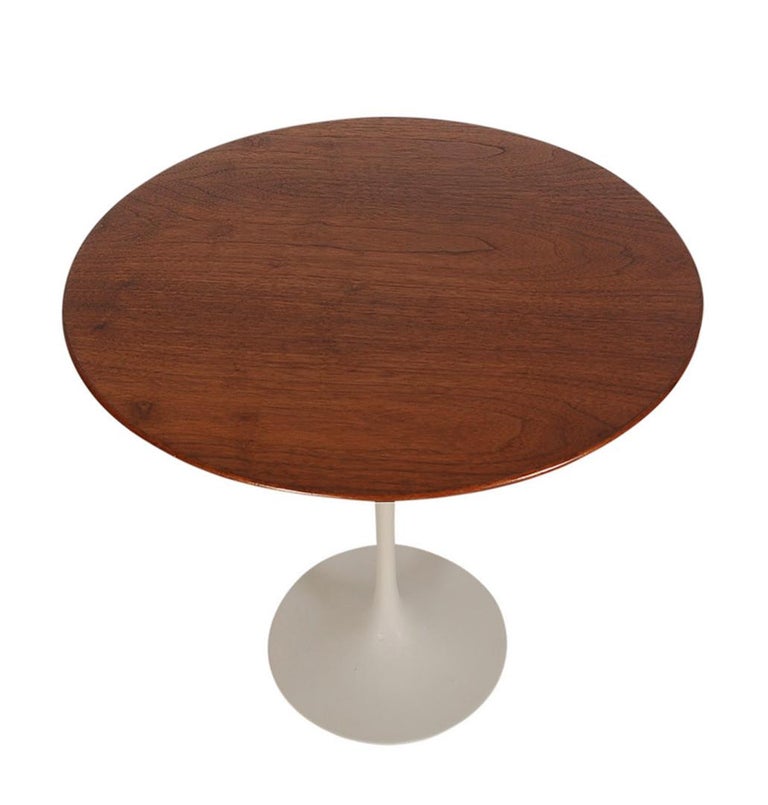 Mid-Century Modern Round Tulip End or Side Tables by Eero Saarinen for ...