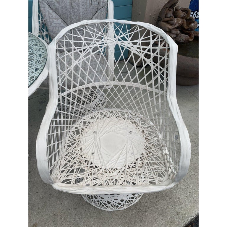 Mid-Century Modern Russell Woodard Spun Fiberglass Dining, Set of 5 at ...