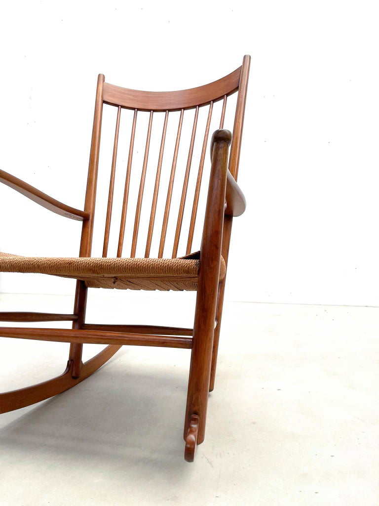 Mid-Century Modern Scandinavian Rocking Chair Model J16 by Hans Wegner ...