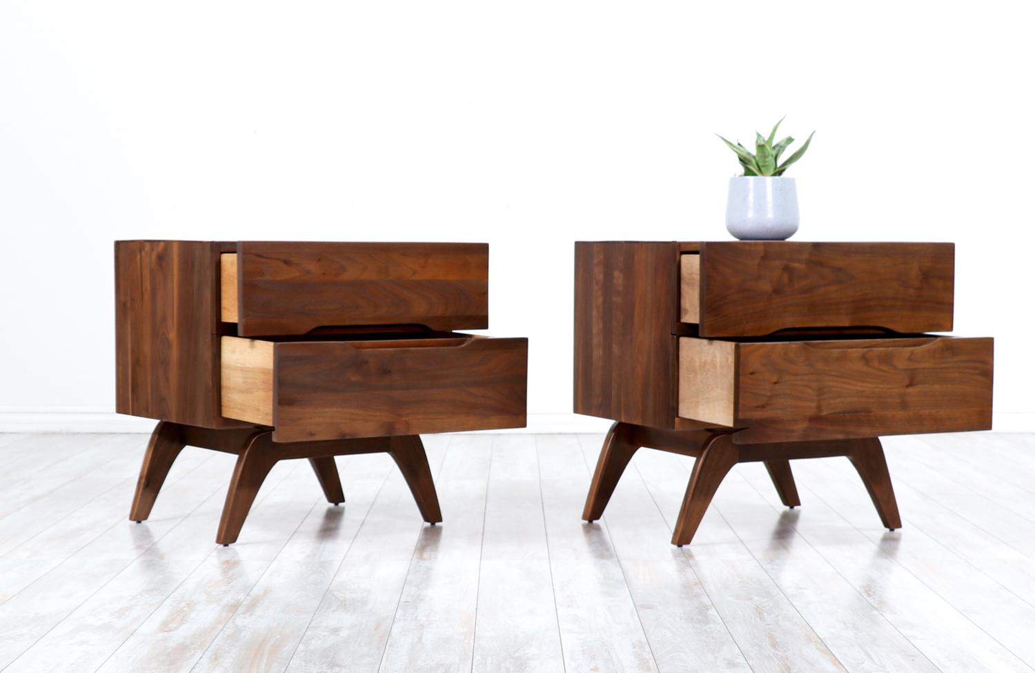 Mid-Century Modern Sculpted Walnut Night Stands at 1stDibs