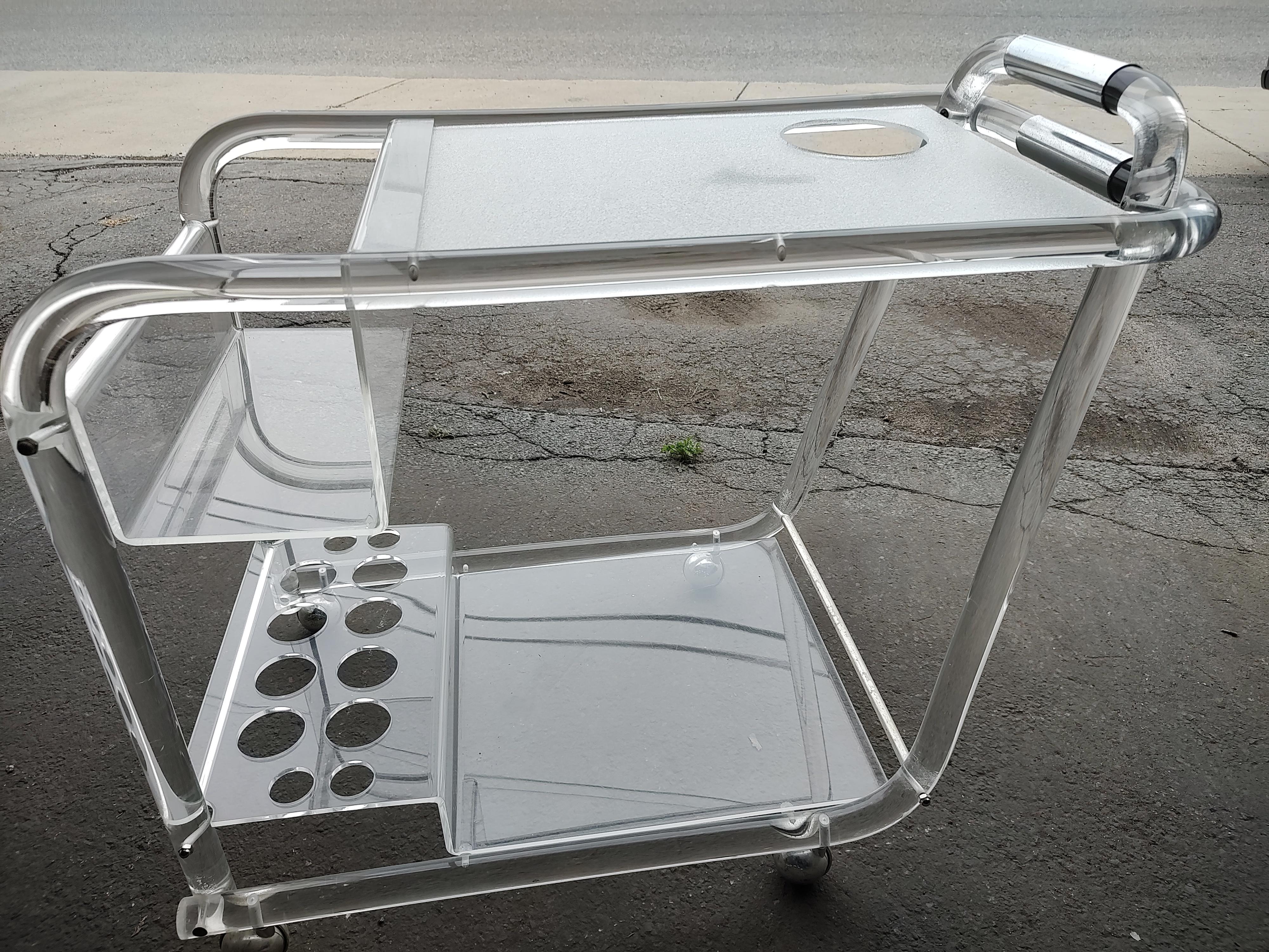 Mid-Century Modern Sculptural Lucite Tubular Bar Cart For Sale at 1stDibs