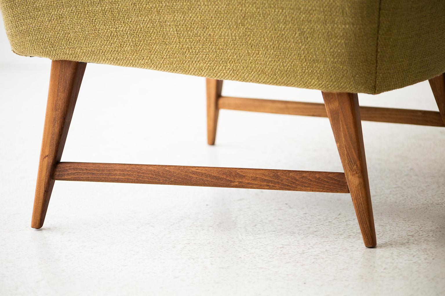 Mid-Century Modern Selig Lounge Chair For Sale at 1stDibs