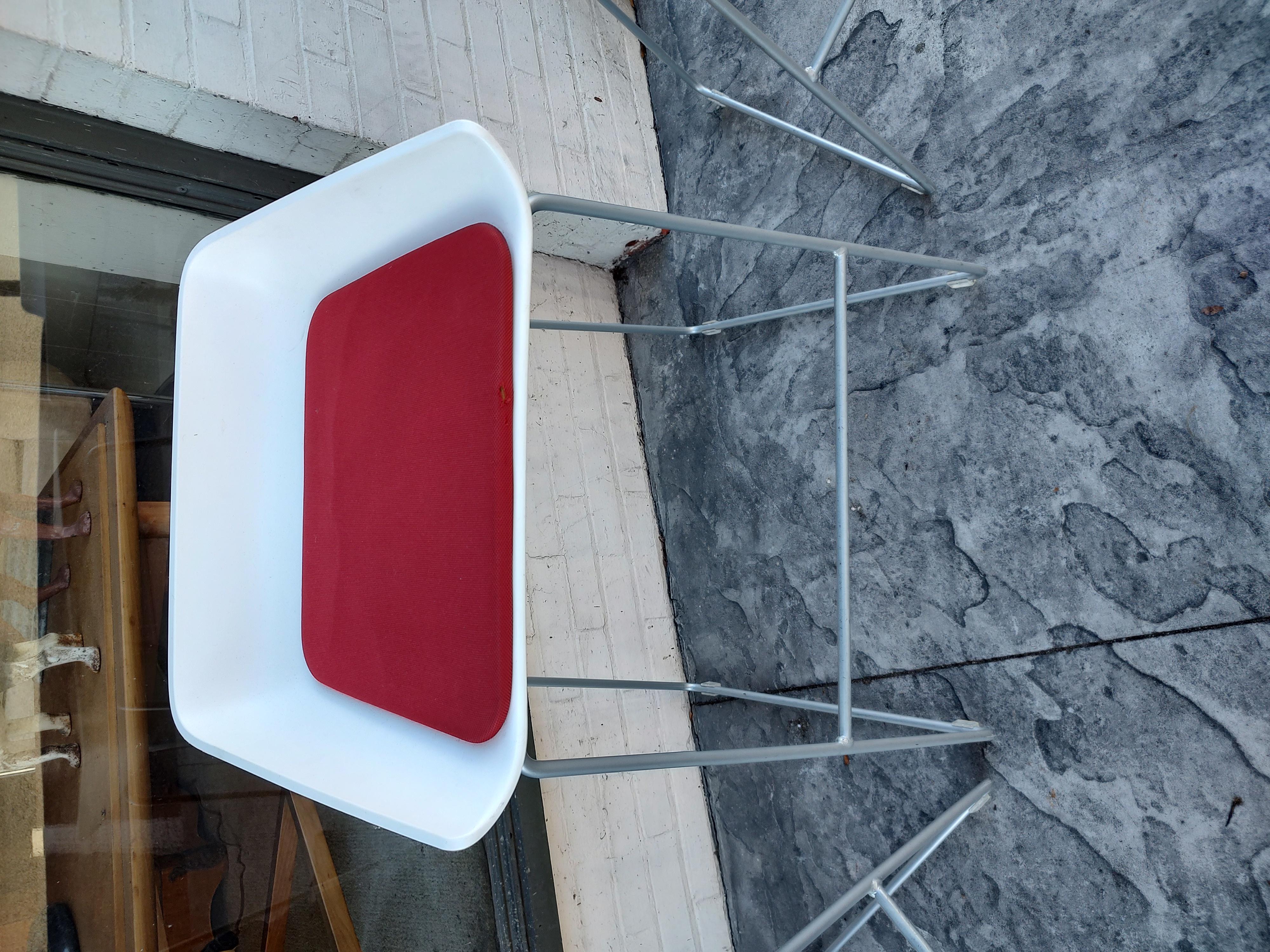 Mid-Century Modern Set of 3 Steelcase "Scoop" Bar Stools For Sale at ...