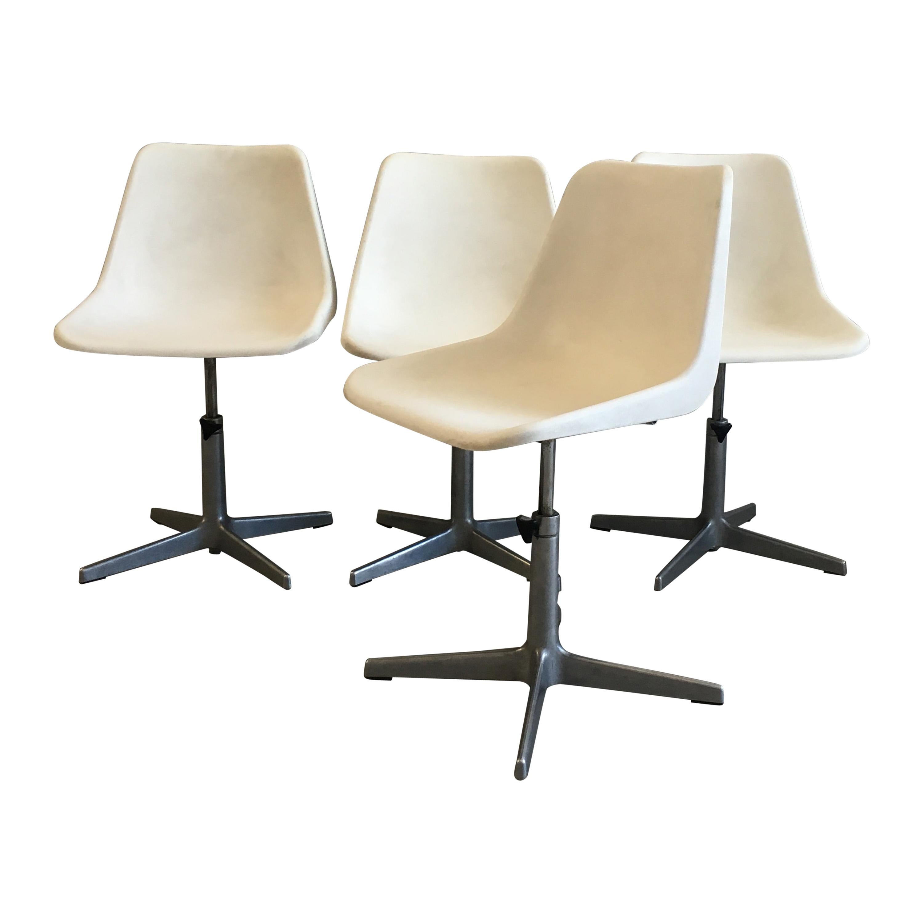 Mid-Century Modern Set of 4 Rotating Chairs by Robin Day for S.A.M.U ...