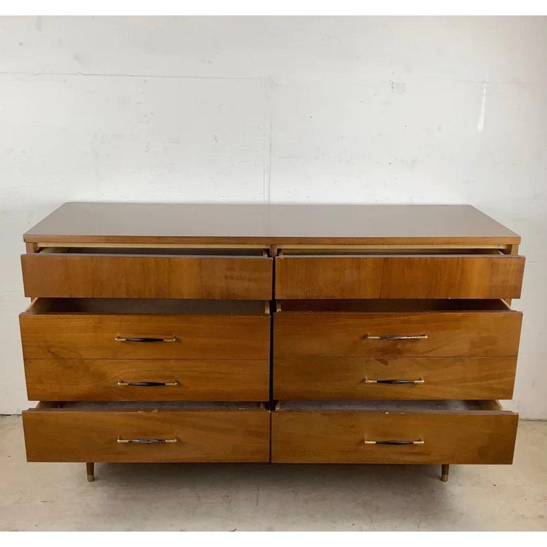 Mid-Century Modern Six Drawer Dresser For Sale at 1stDibs