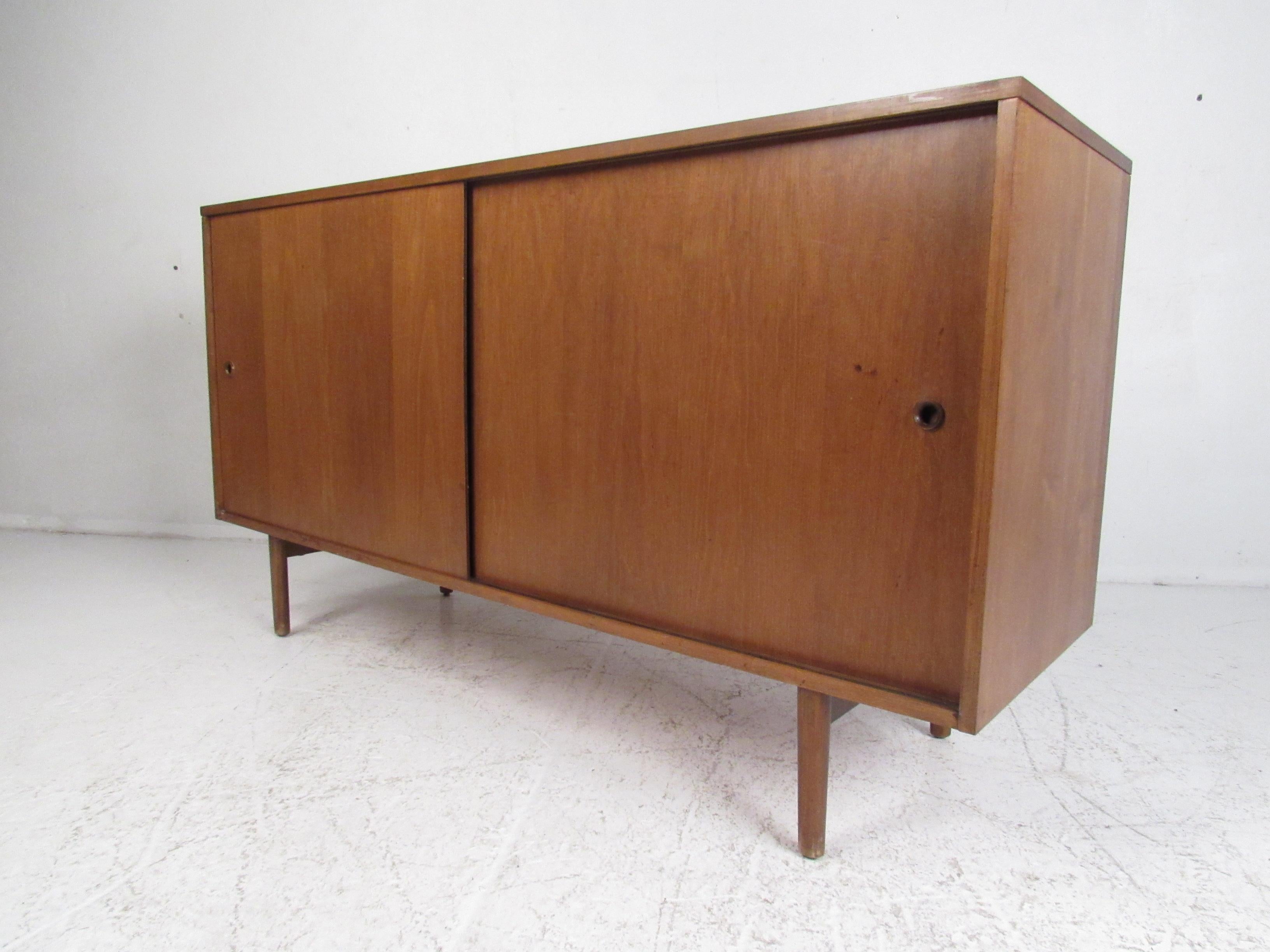 Mid-Century Modern Sliding Door Cabinet by Paul McCobb at 1stDibs | mid ...