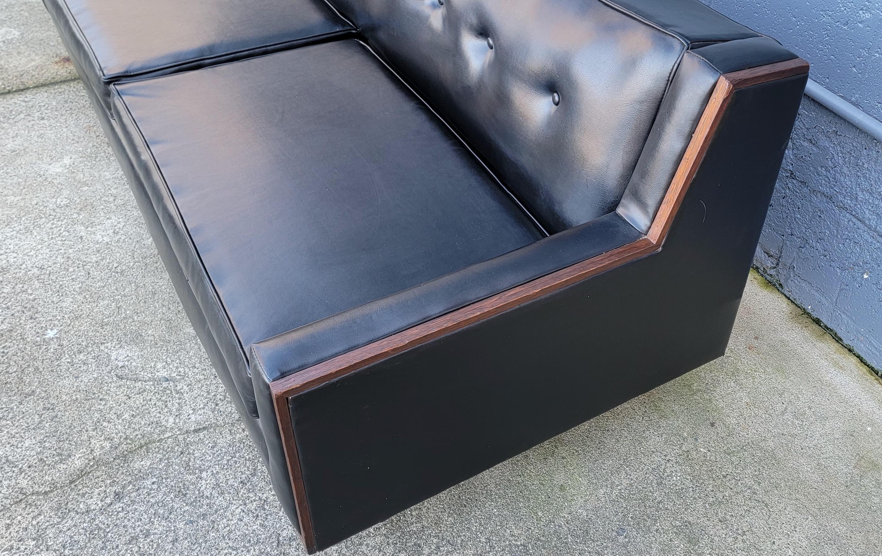 Mid-Century Modern Sofa Manner of Milo Baughman 1960s For Sale at 1stDibs