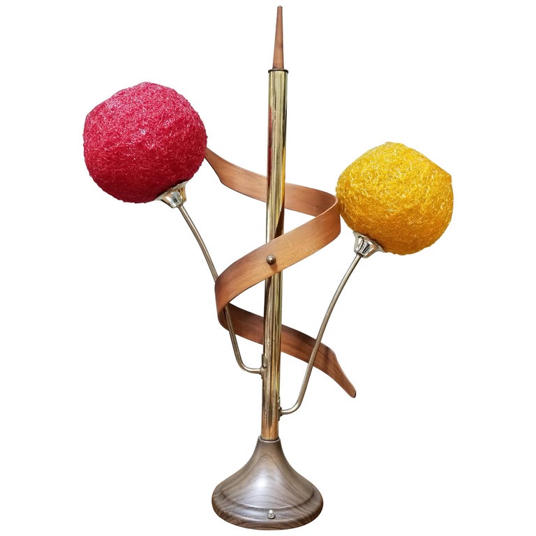 Mid-Century Modern Spaghetti Table Lamp For Sale at 1stDibs
