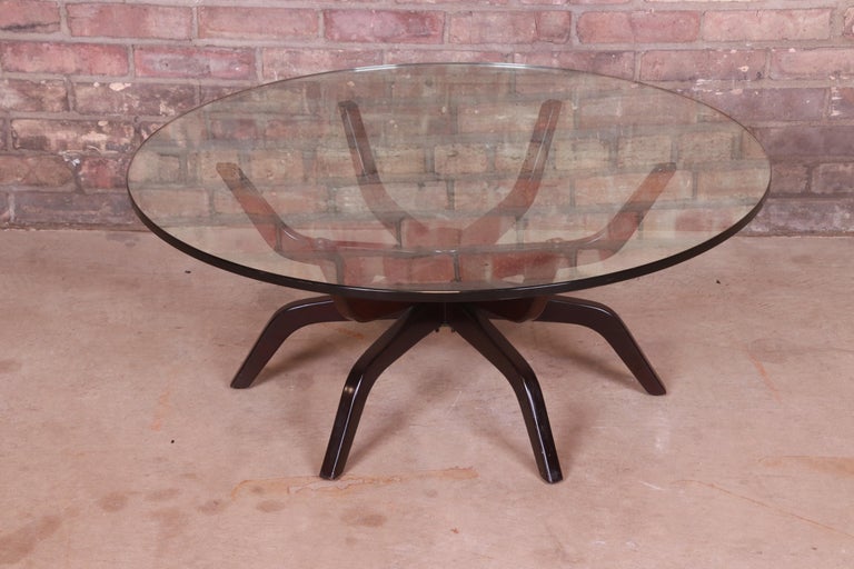 Mid-Century Modern Spider Leg Glass Top Cocktail Table For Sale at 1stDibs