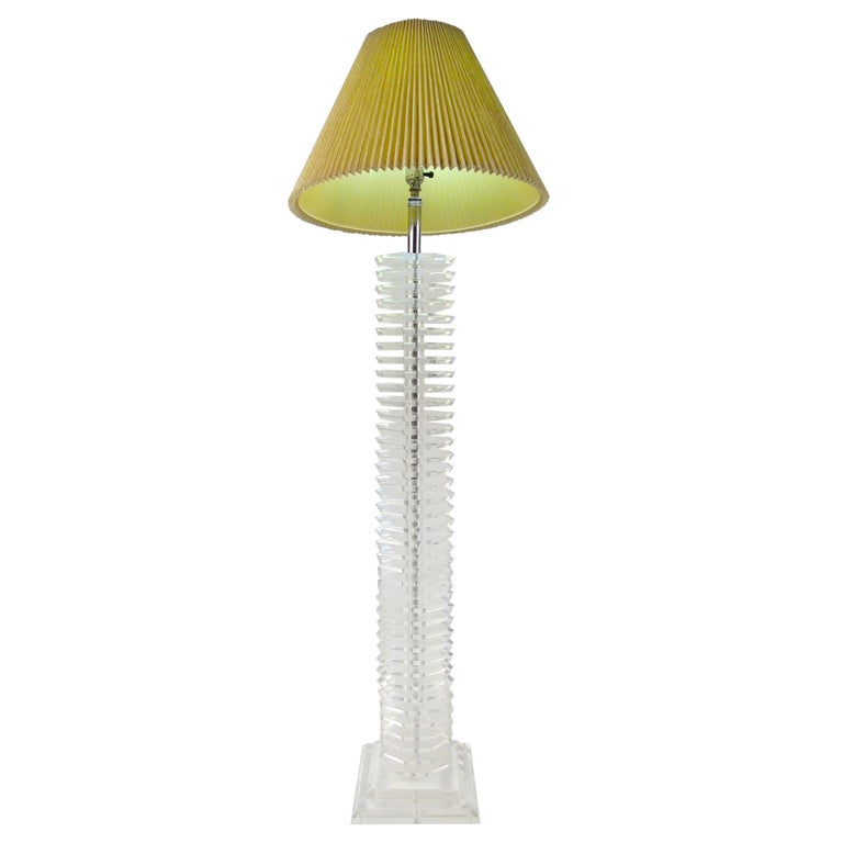 Mid-Century Modern Stacked Lucite Floor Lamp For Sale at 1stDibs