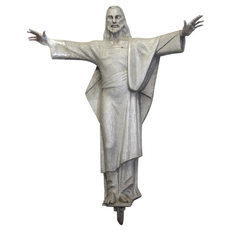 Jesus With Outstretched Arms Statue