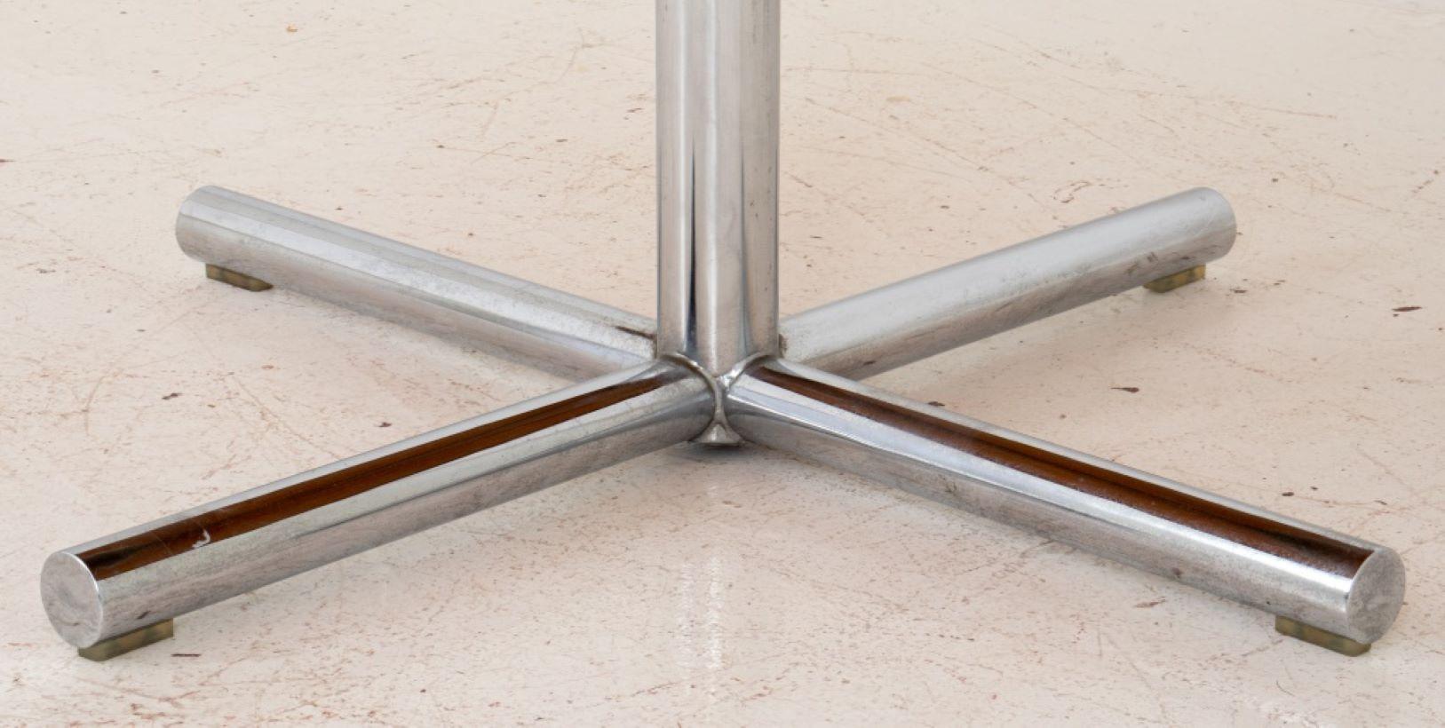 Mid-Century Modern Stendig Round Dining Table at 1stDibs