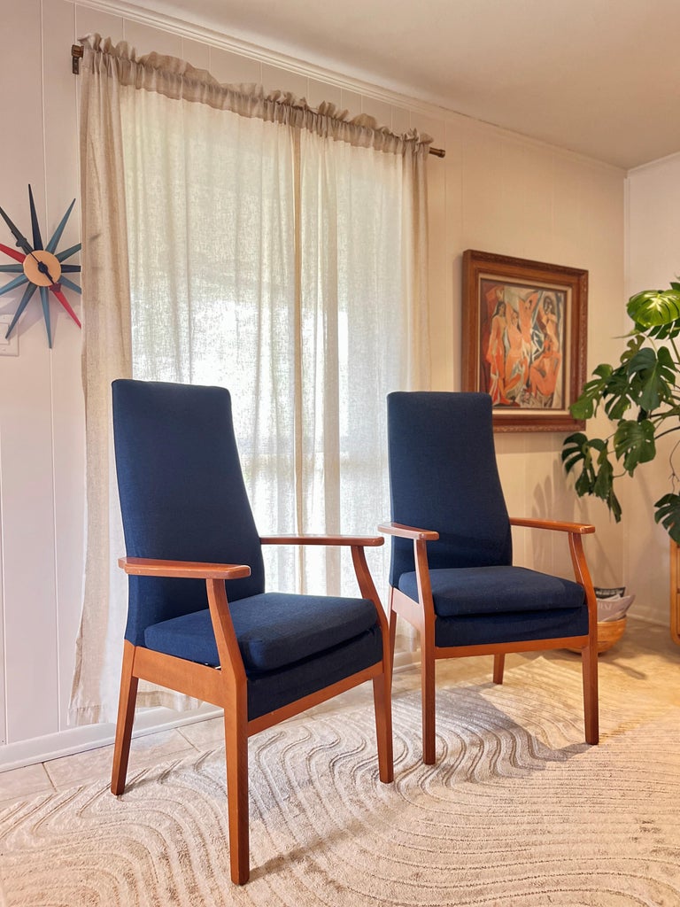 Mid-Century Modern Style High Back Chairs by Parker Knoll from 1981 For ...