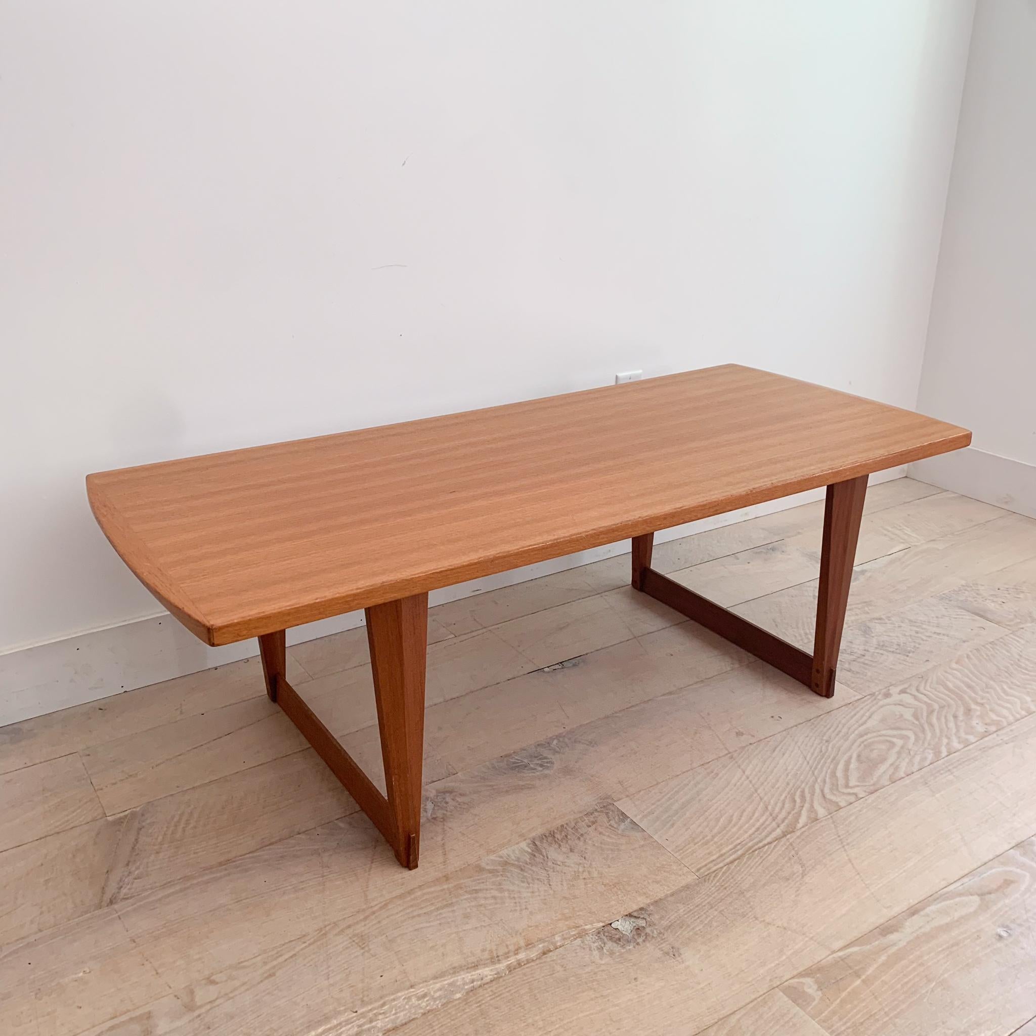 Mid-Century Modern Swedish Teak Coffee Table by AB Seffle For Sale at ...