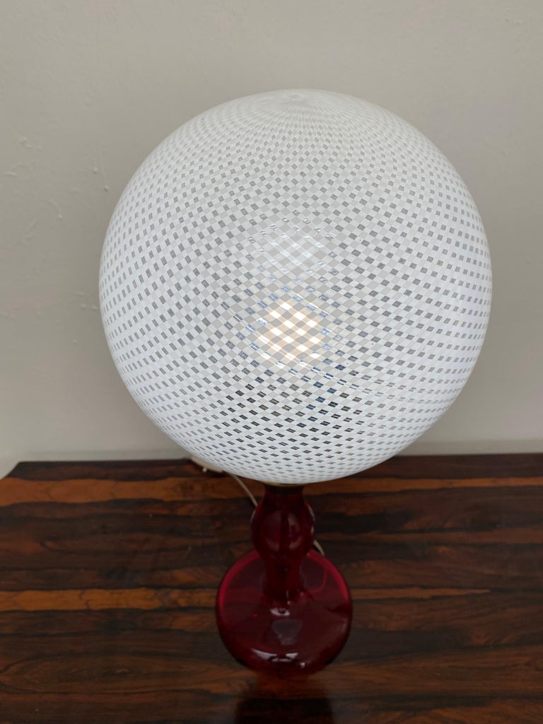 Mid-Century Modern Table Lamp in Sommerso and Reticello Murano Glass ...