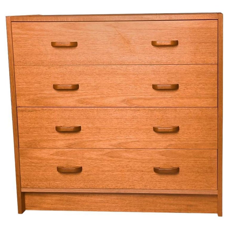 Mid-Century Modern Teak Chest of Drawers Chest Of Drawers For Sale at ...