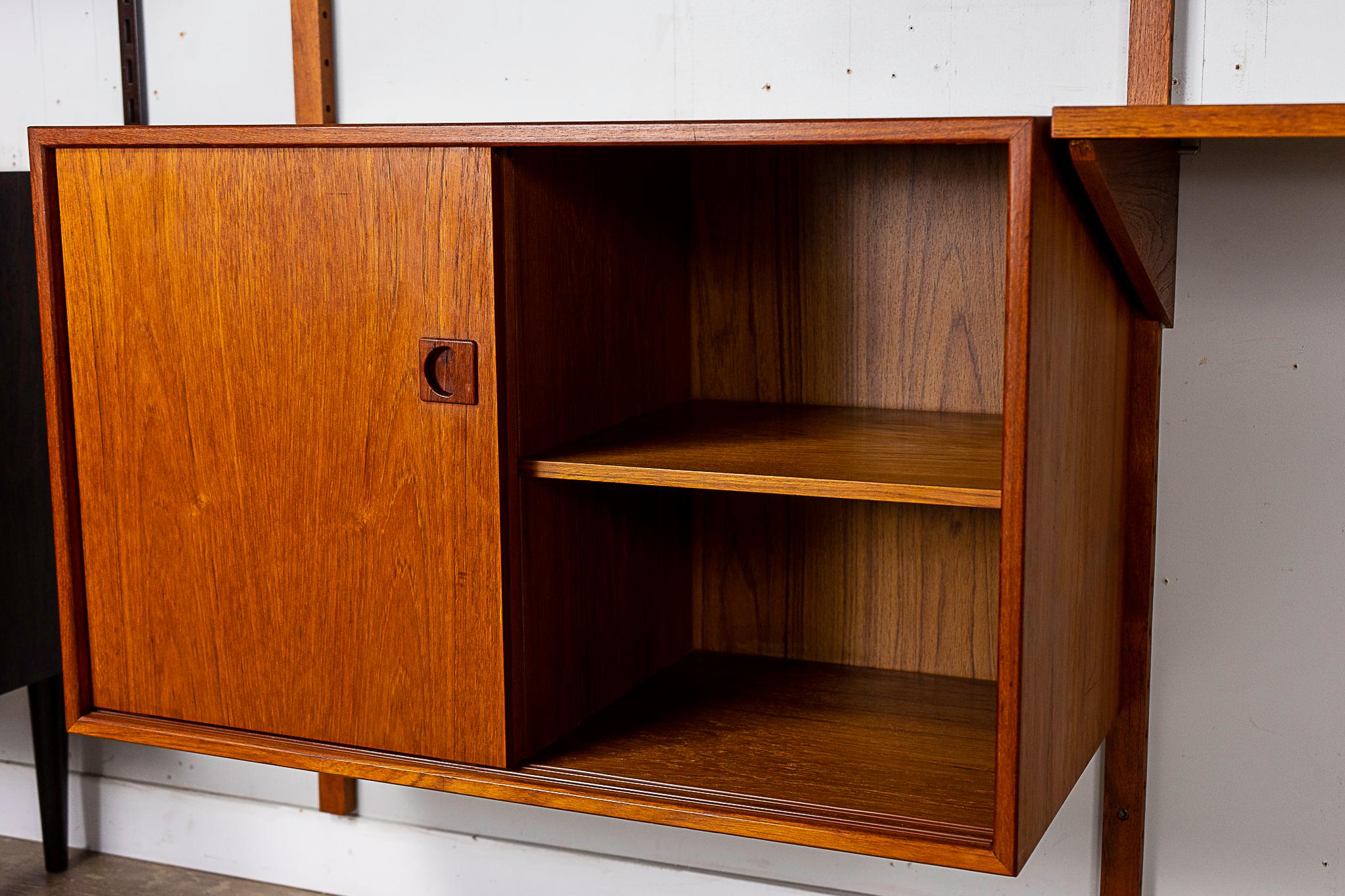 Mid-Century Modern Teak Wall System For Sale at 1stDibs