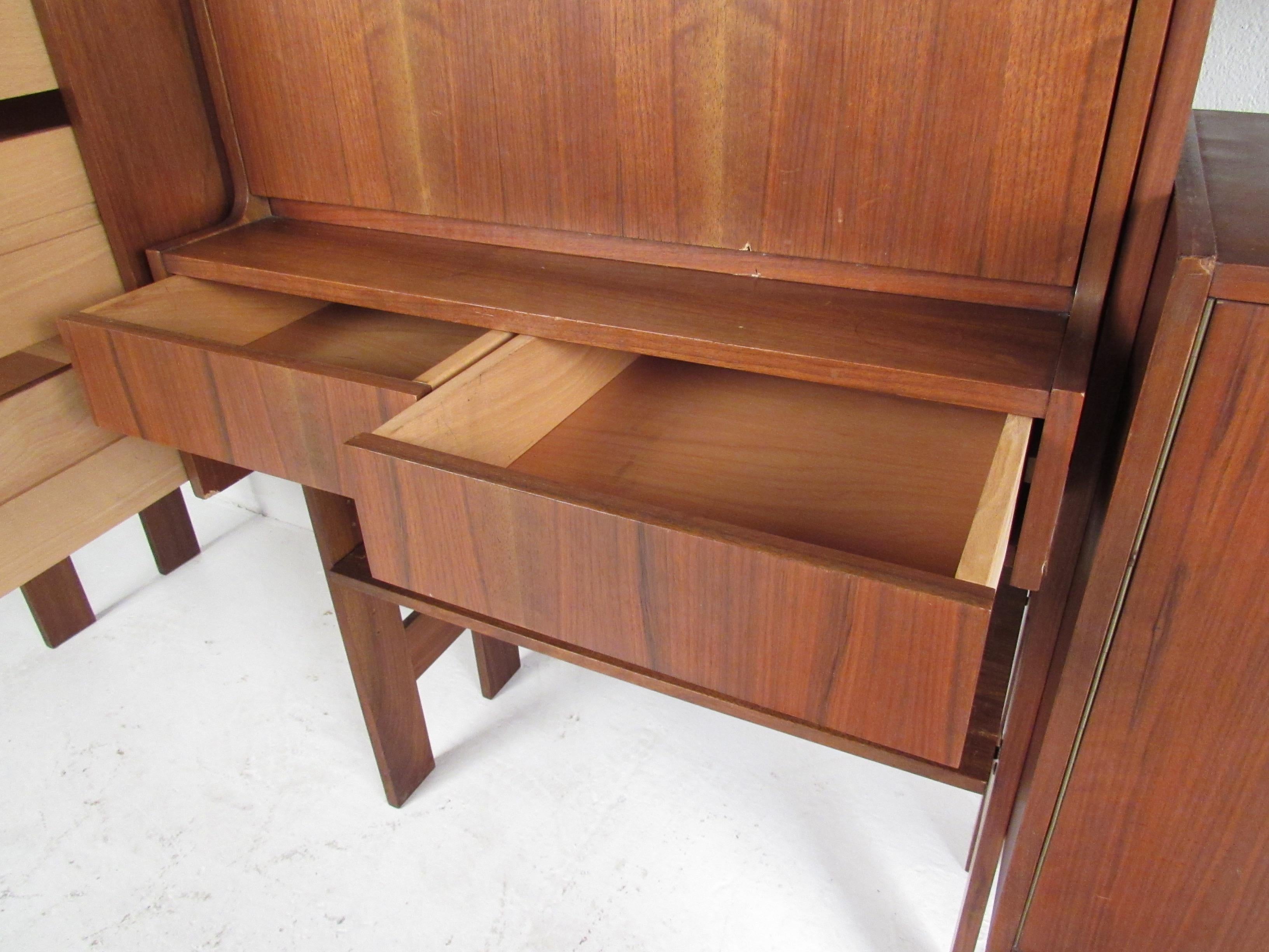 Mid-Century Modern Teak Wall Unit or Bookshelf For Sale at 1stDibs ...