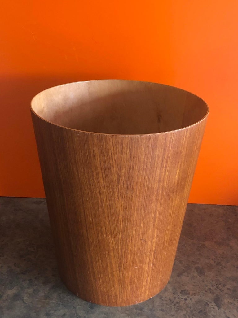 Mid-Century Modern Teak Waste Basket by Martin Aberg for Servex Rainbow ...